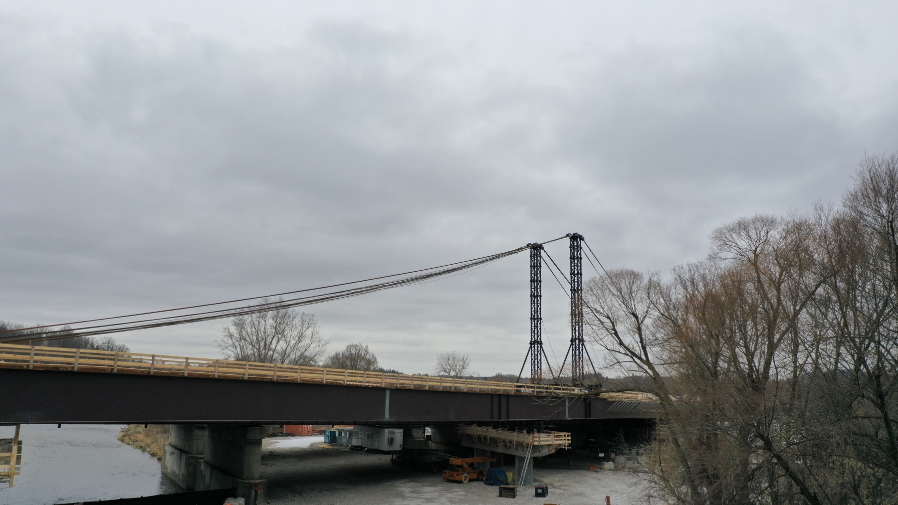 Pictures – Highway 401 Grand River